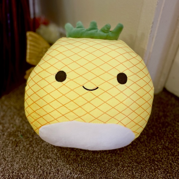 None | Toys | Plush Stuffed Animal Maui The Pineapple Nwot And Never ...